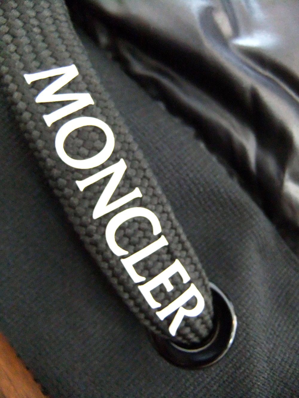 MONCLER - DOUGNAC GIUBBOTTO ナイロンショートダウンブルゾン MONCLER - DOUGNAC GIUBBOTTO ナイロンショートダウンブルゾン