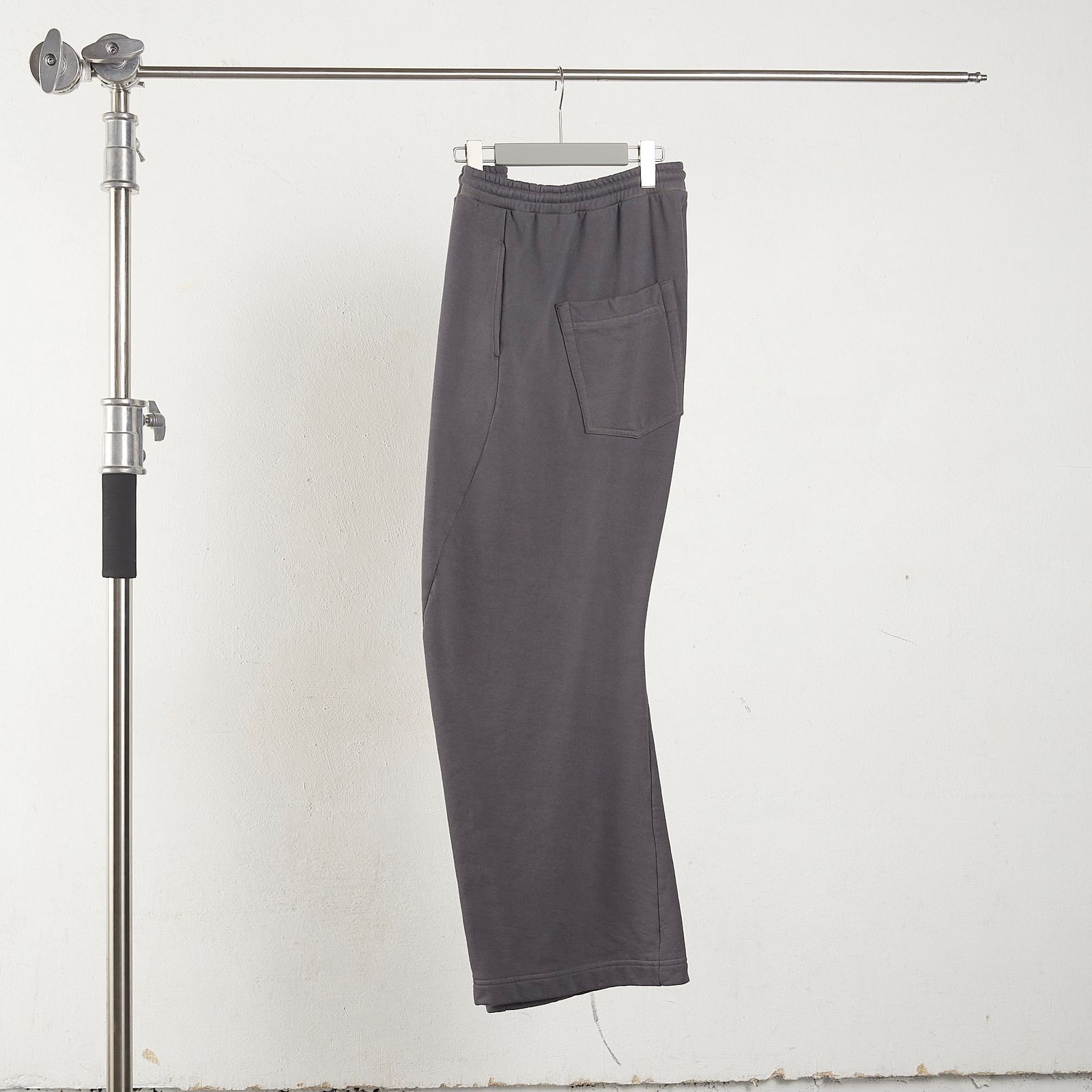 NVRFRGT - 【残りわずか】3D Twisted Lounge Wide Pants NVRFRGT - 【残りわずか】3D Twisted Lounge Wide Pants