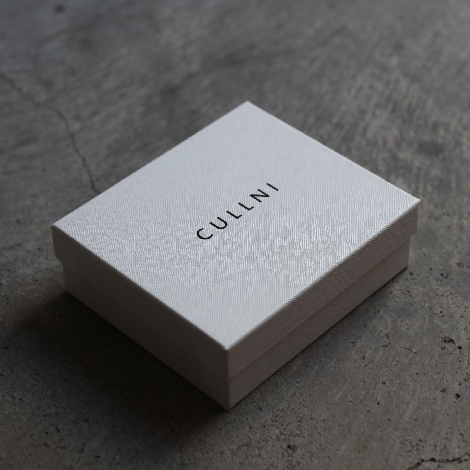 CULLNI - 【残りわずか】Leather Wallet with A Clasp | ACRMTSM CULLNI - 【残りわずか】Leather Wallet with A Clasp | ACRMTSM