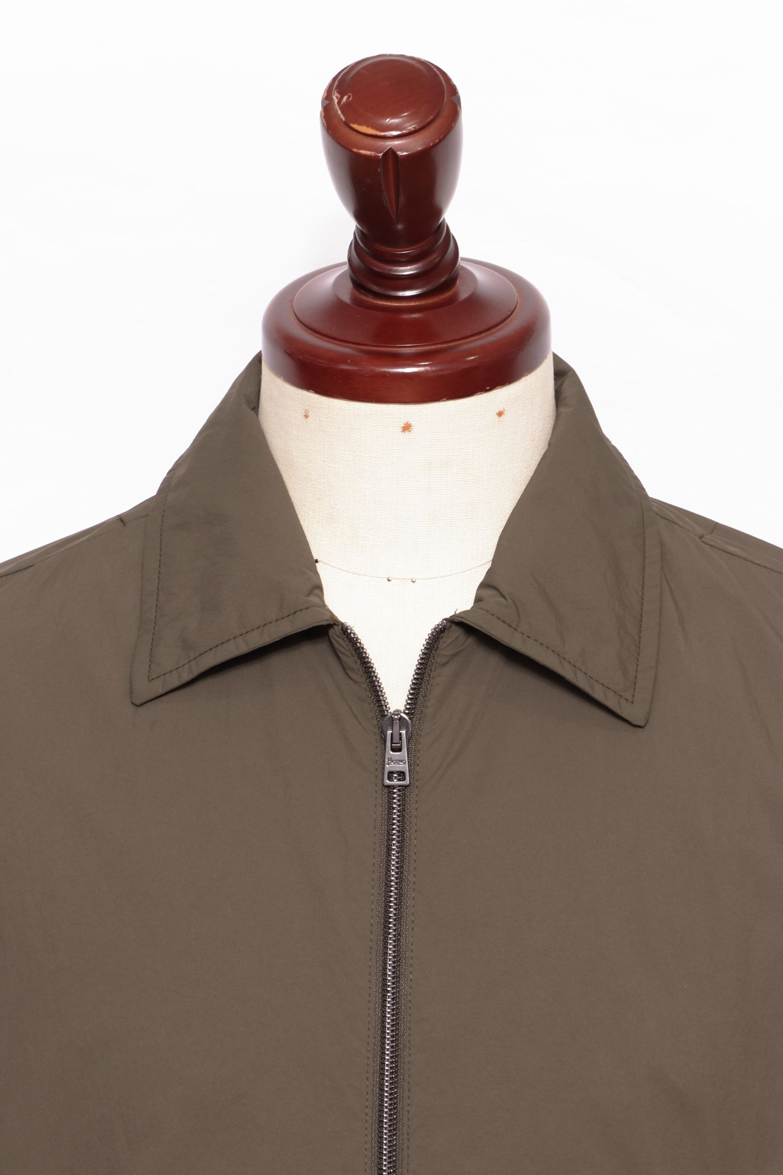 HERNO - GI000461U ULTRA LIGHT CREASE 超軽量撥水ナイロン HERNO - GI000461U ULTRA LIGHT CREASE 超軽量撥水ナイロン