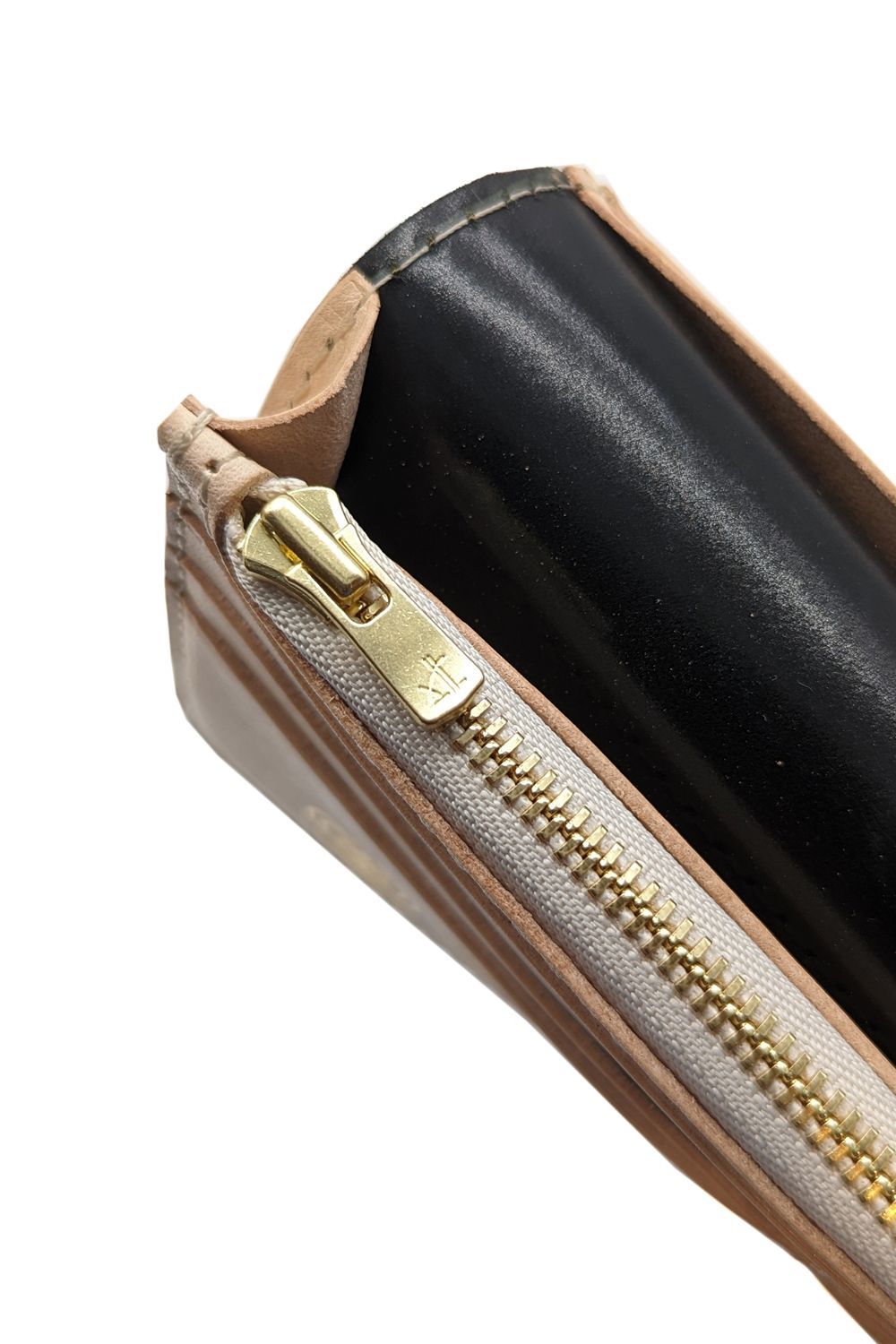 vasco - シェルコードバンロングウォレット [バーボン] / LEATHER GARRISON LONG WALLET [BOURBON ...