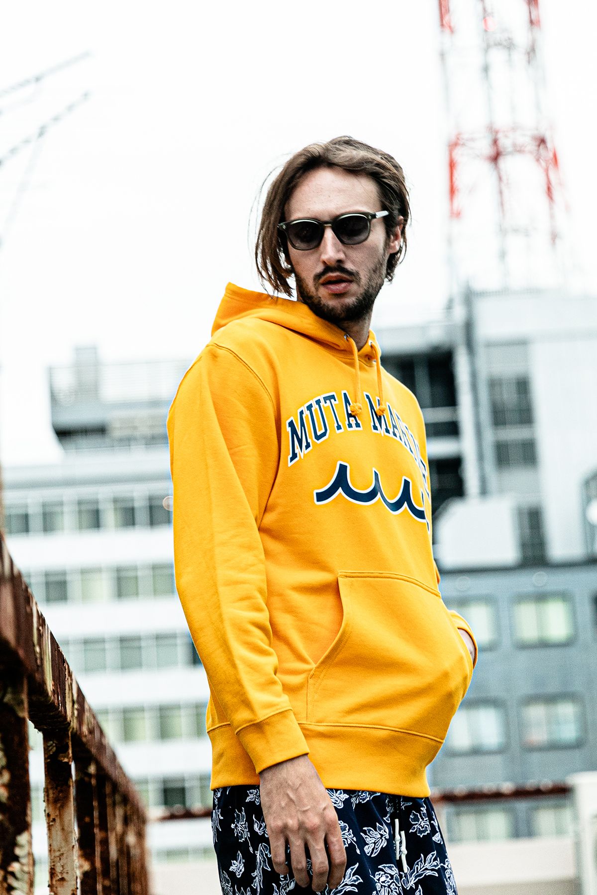 muta - muta College Logo Hooded Sweatshirt / バーガンディー 【Acanthus×muta ...
