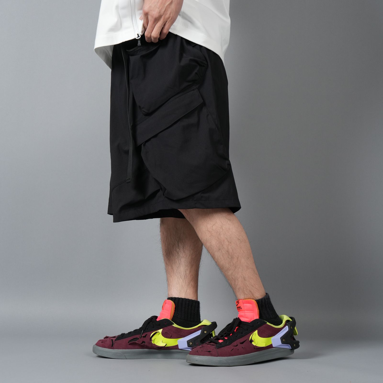 ACRONYM - SP56A-M / NYLON STRETCH DOUBLE CARGO SHORT PANT ACRONYM - SP56A-M / NYLON STRETCH DOUBLE CARGO SHORT PANT