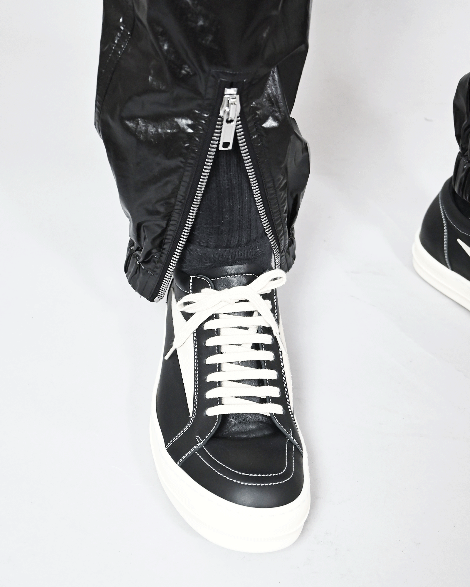 RICK OWENS - TECUATL TRACK PANT / BLACK | Detail RICK OWENS - TECUATL TRACK PANT / BLACK | Detail