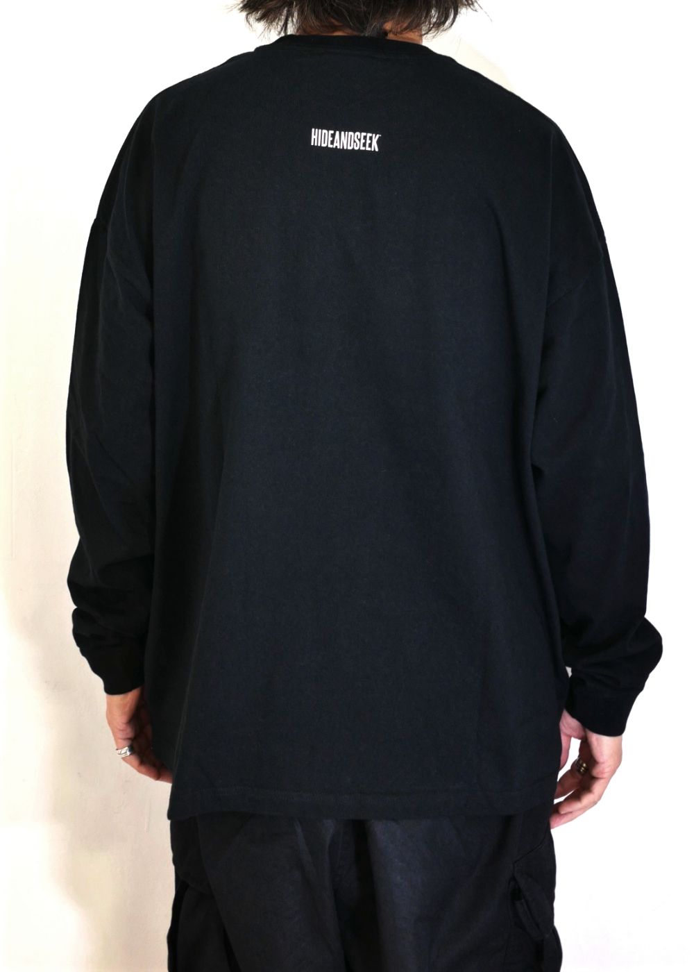 HIDE AND SEEK - Logo L/S Tee(25ss Front) Big Silhouette HIDE AND SEEK - Logo L/S Tee(25ss Front) Big Silhouette