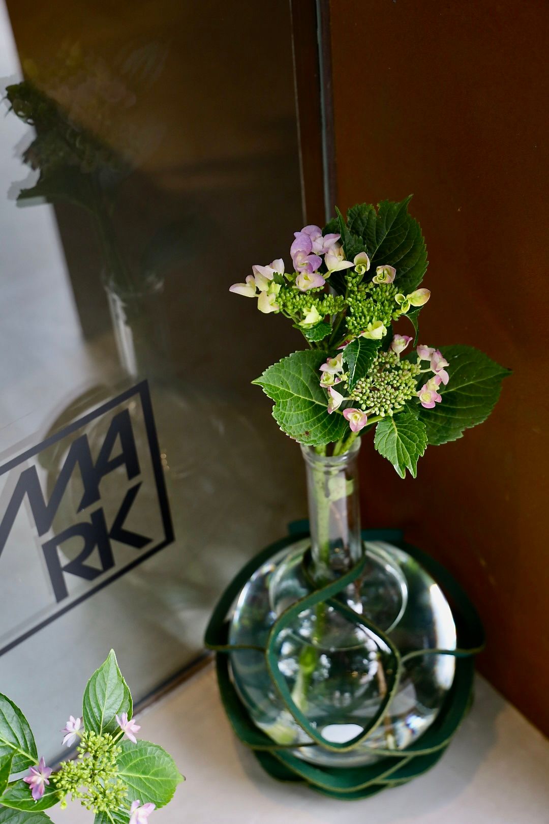 Hender Scheme - エンダースキーマ 花瓶 Conical Beaker/2000ml(sv-cb-2000) green | mark