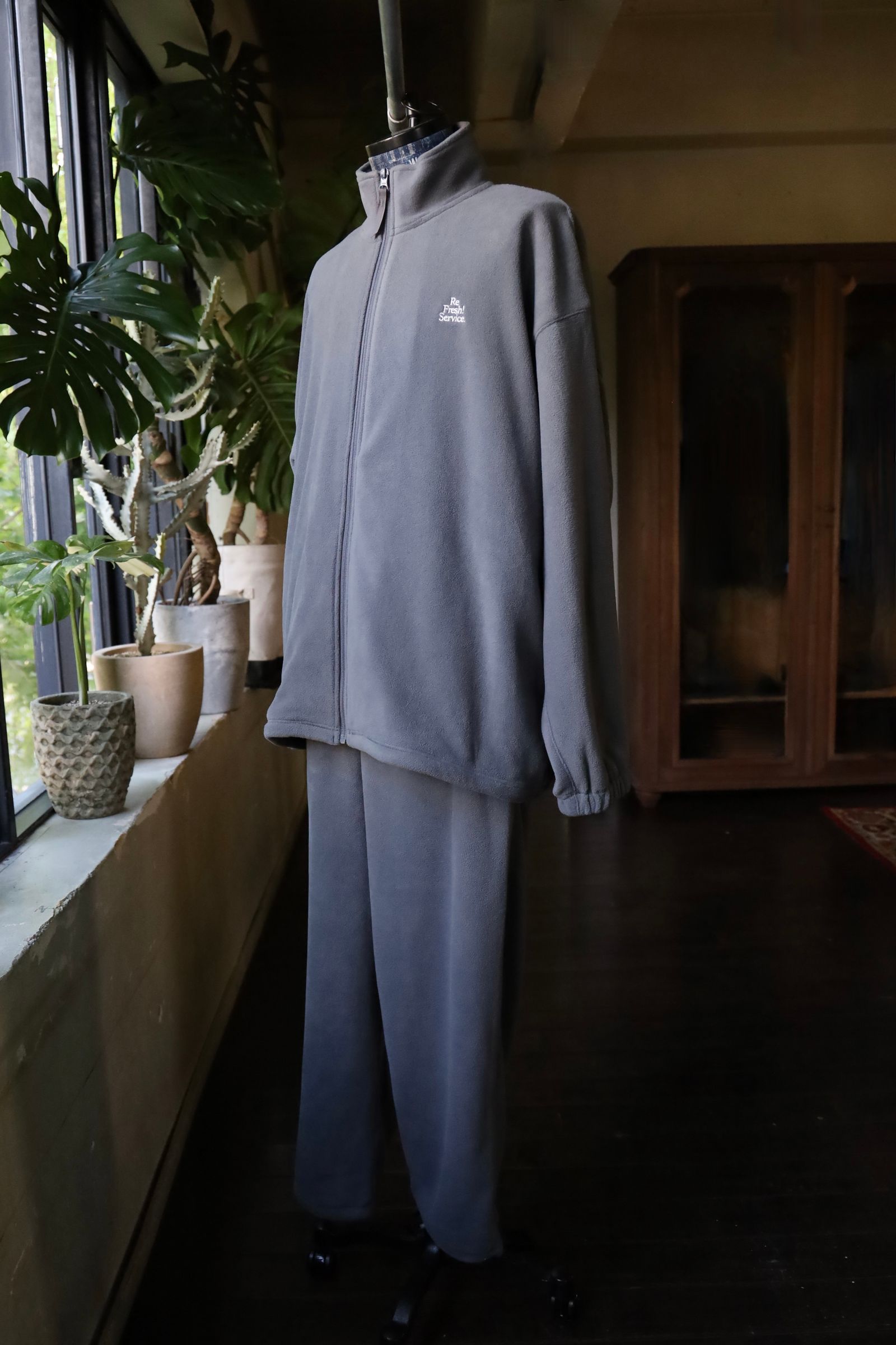 FreshService - ReFresh!Service. “FLEECE TRACK SUIT”(GRAY FreshService - ReFresh!Service. “FLEECE TRACK SUIT”(GRAY