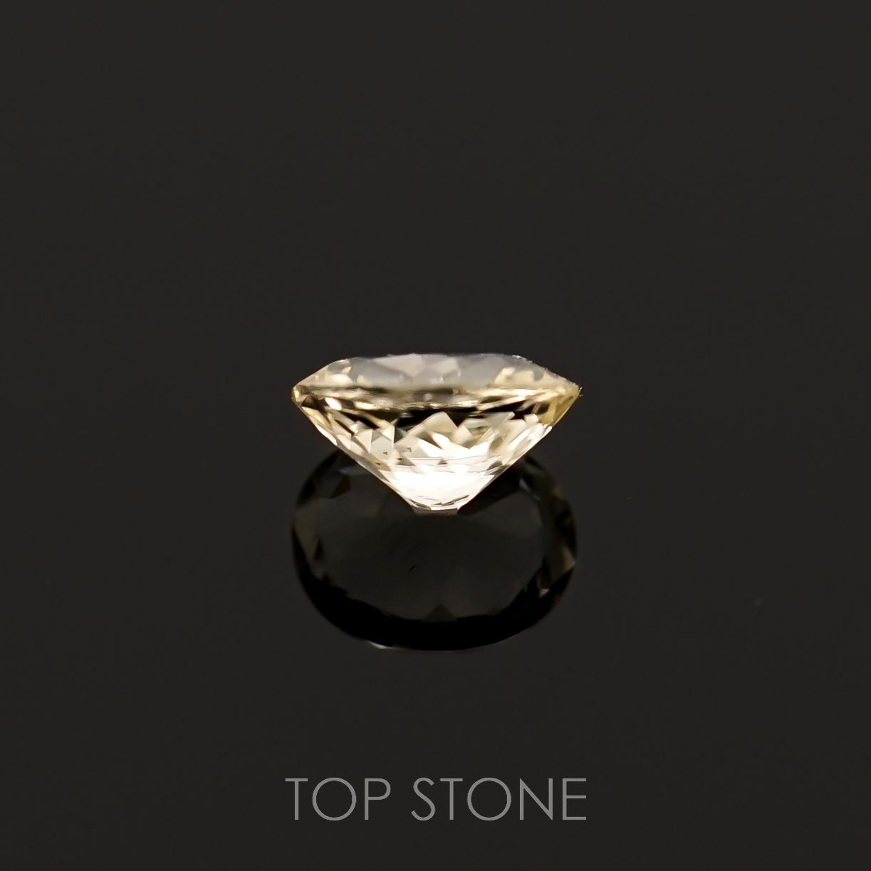 シンハライト スリランカ産 0.53ct[230119782]5.5x4.5mm前後 | TOP STONE(トップストーン)